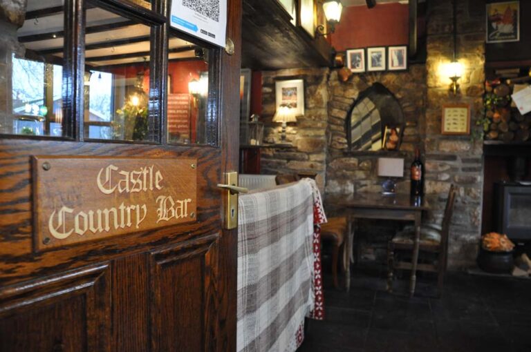 Eat at The Beaufort Raglan