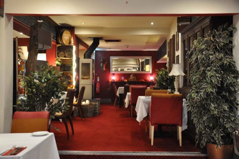 Eat at The Beaufort Raglan